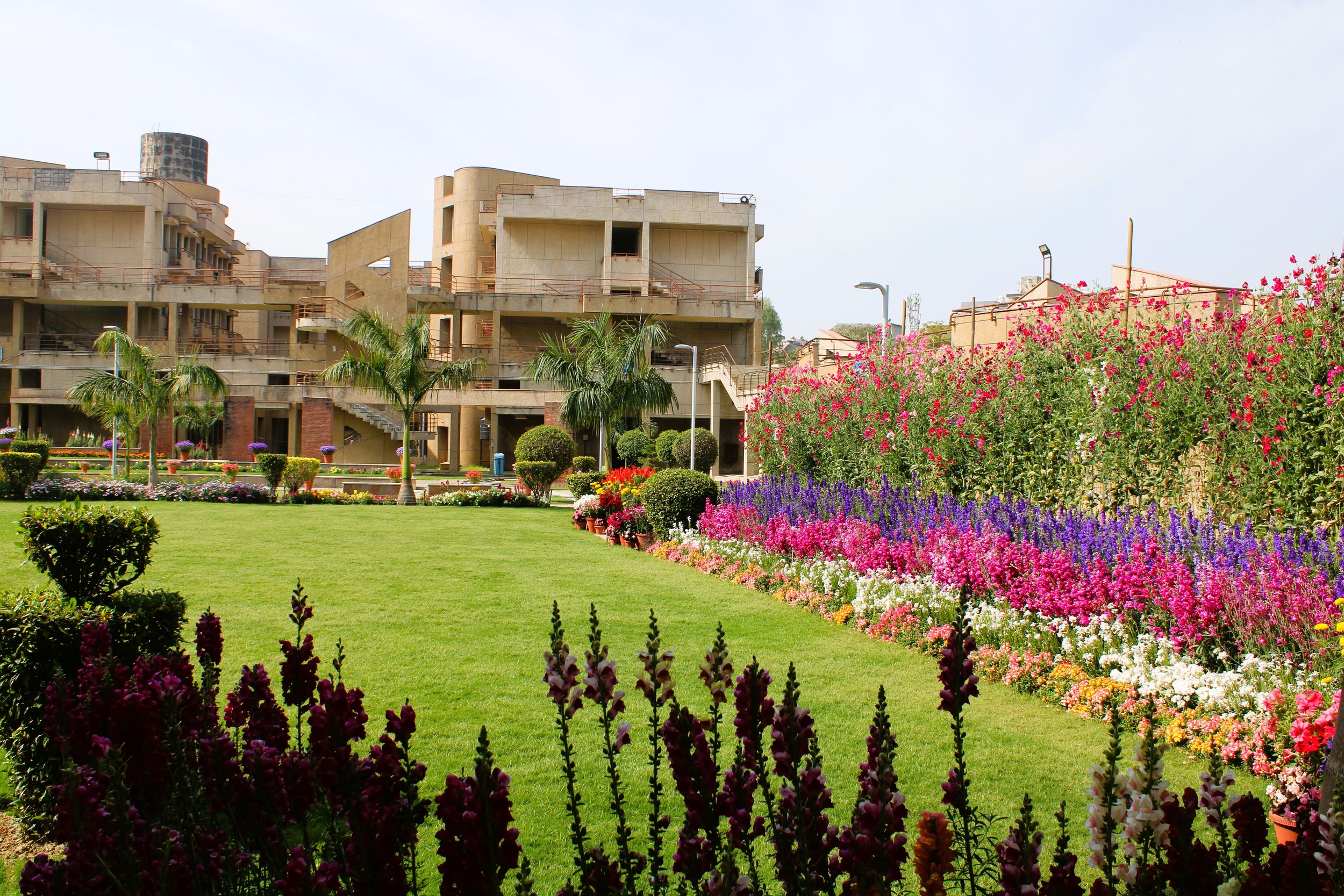 Home [www.rghg.du.ac.in]